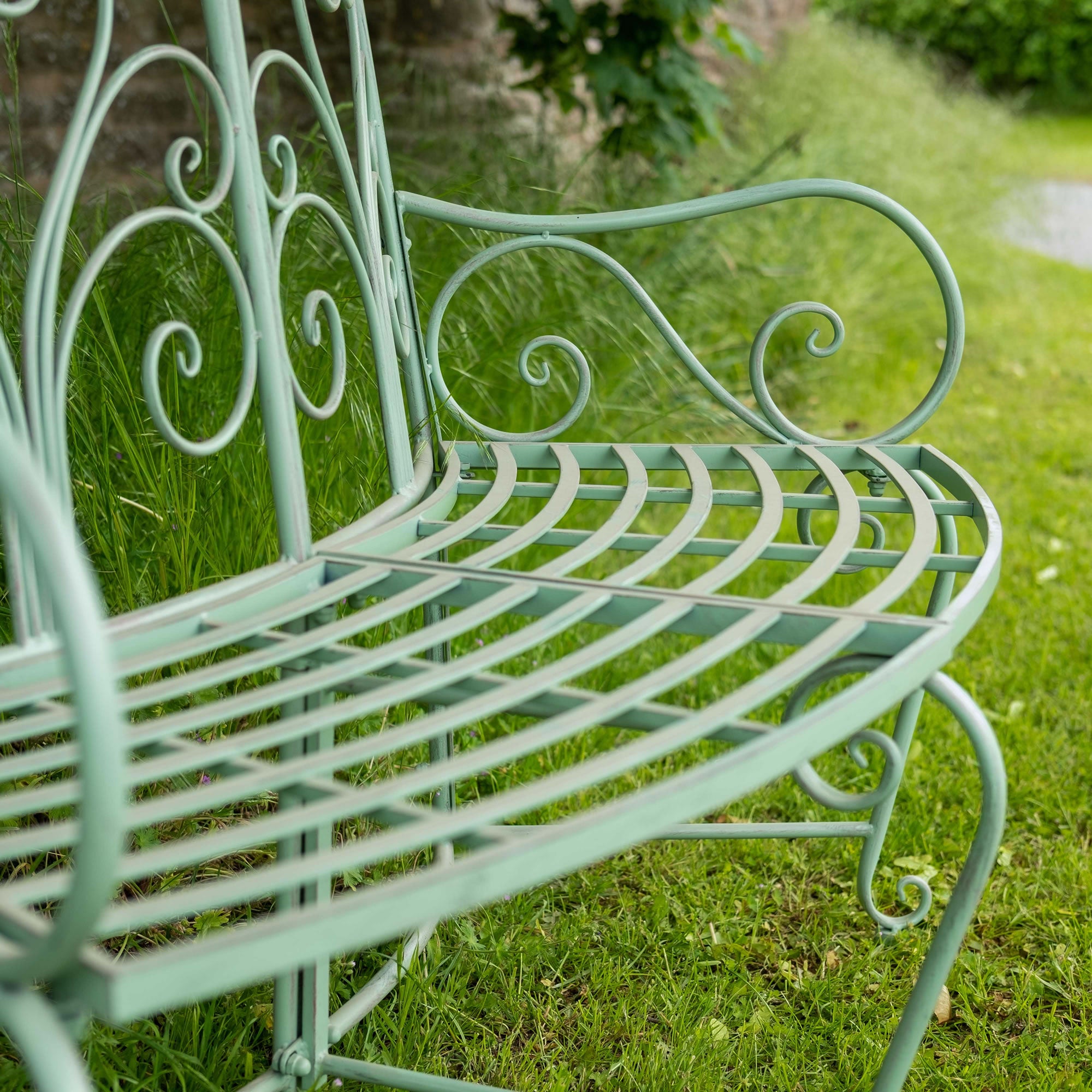 Ascalon Curved Bench - 'Green' | Garden Wildlife