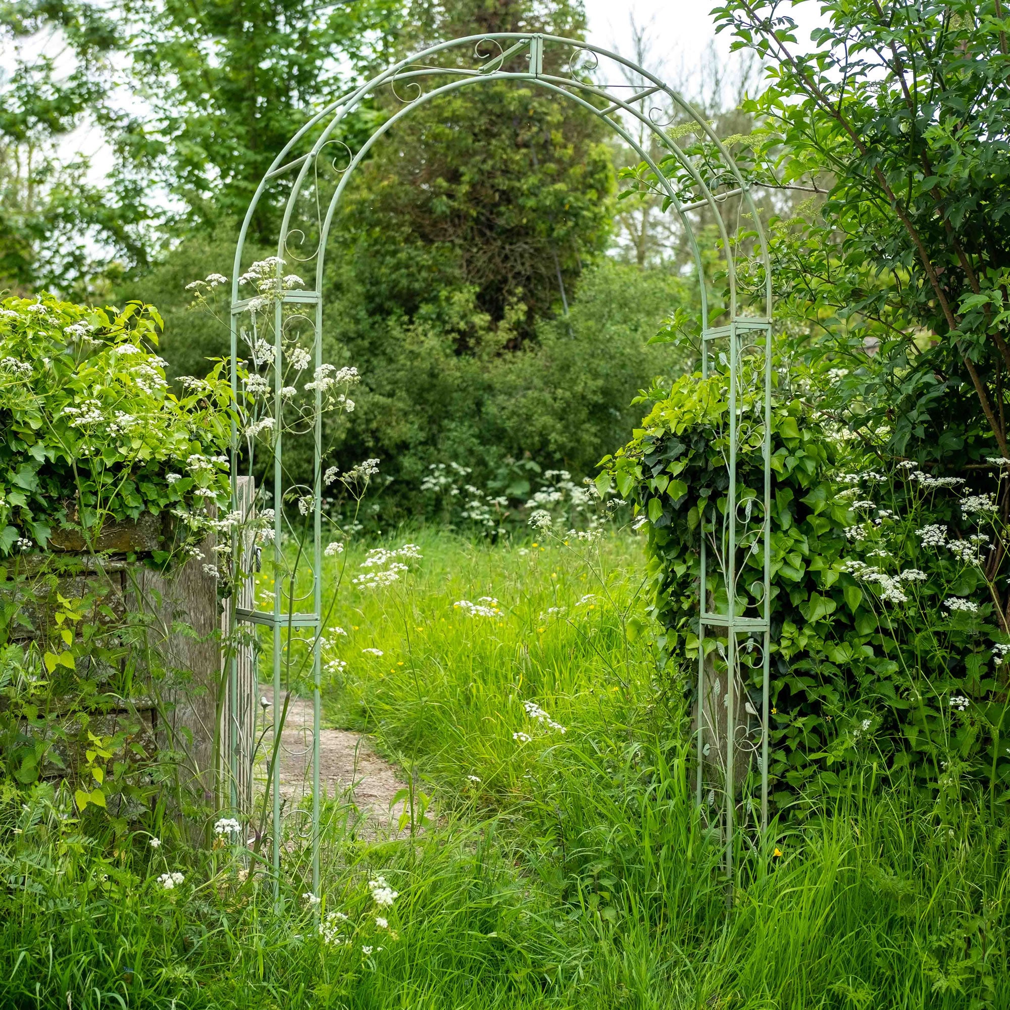 Ascalon Woodland Arch - 'Green' - Garden Wildlife