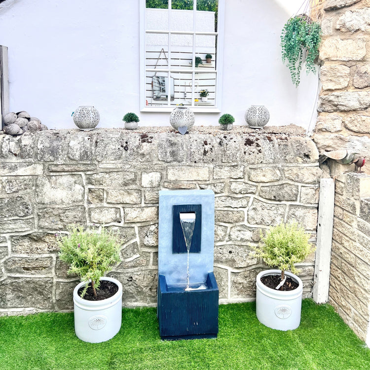 Ivyline Cement Contemporary Water Feature - Garden Wildlife